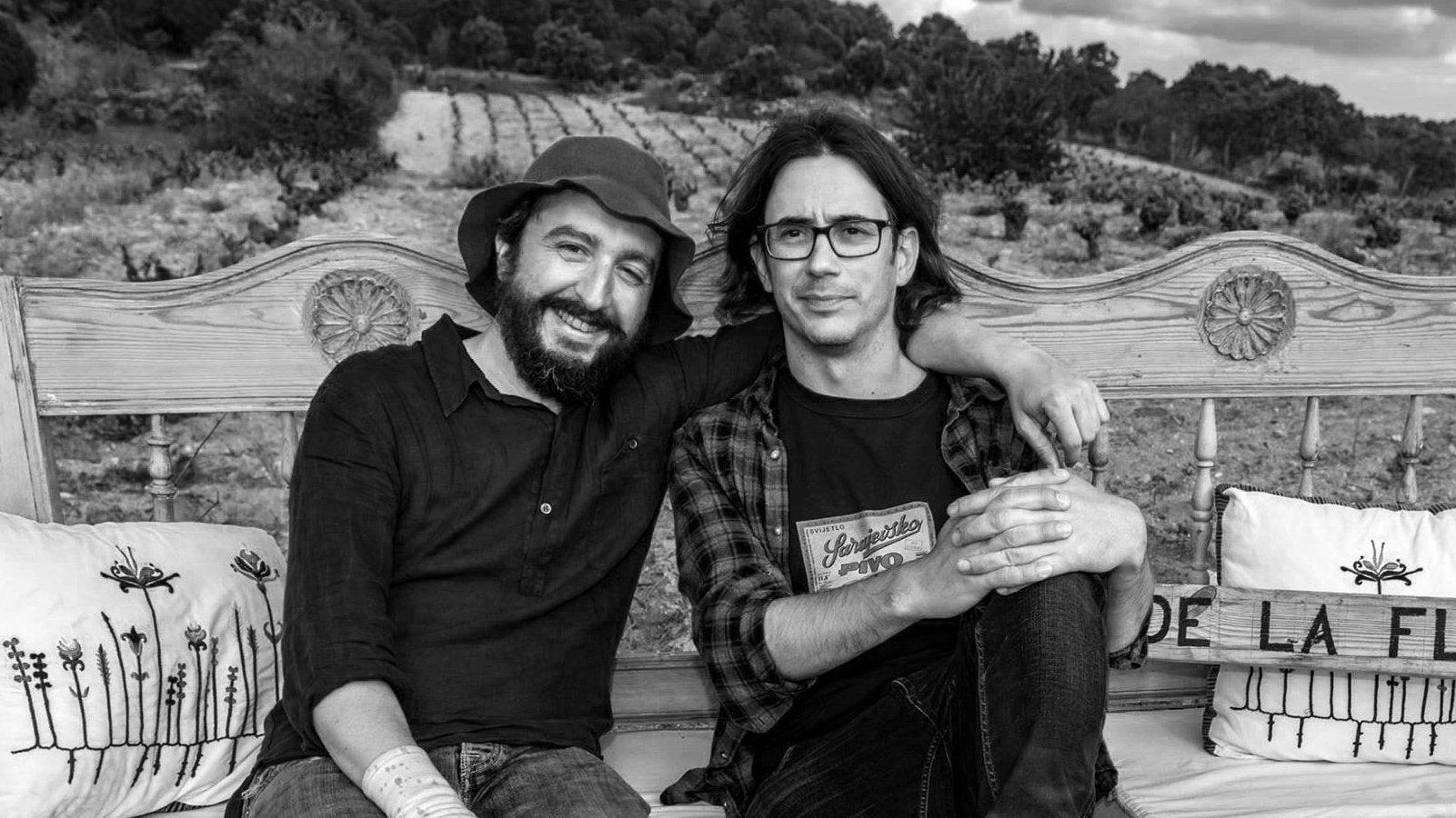 wine_featuredbanner_1759a91b-17a8-44c2-b6e1-1172ed0ba7f4.jpg?v=1602090352